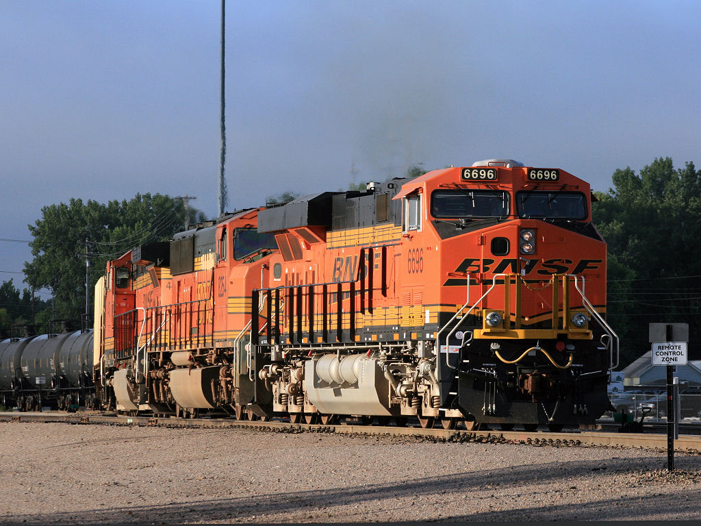 BNSF 6696
